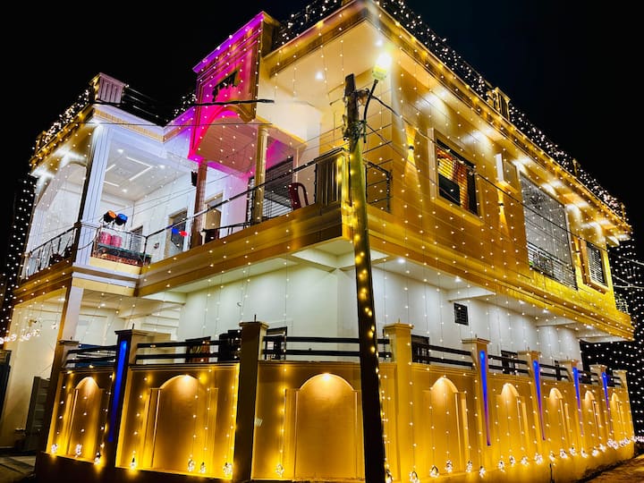 Krishnam Niwas, Family Home Near Ram Mandir-1.5 Km - Ayodhya