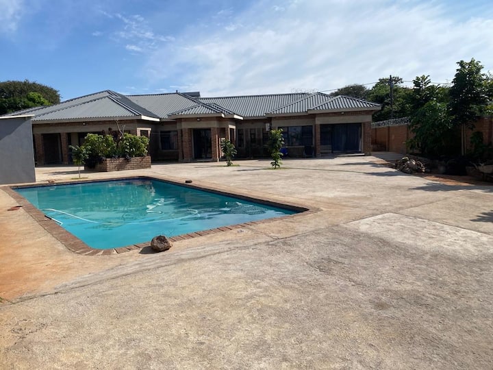 Dade Residence - Victoria Falls