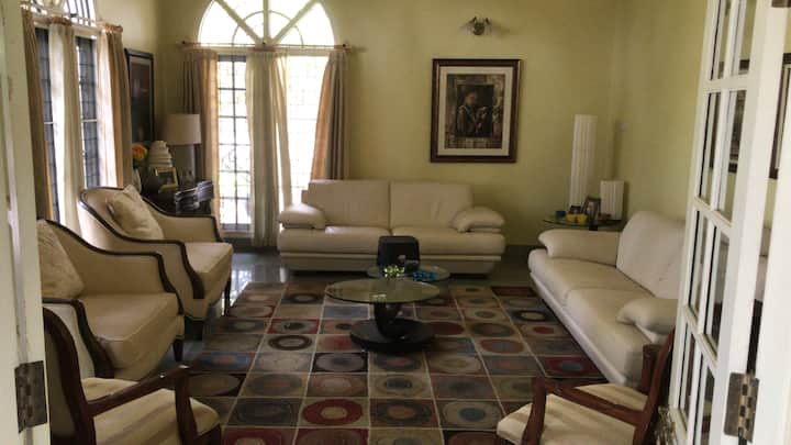 Fourwinds

Comfortable & Luxe Homestay - Kozhikode