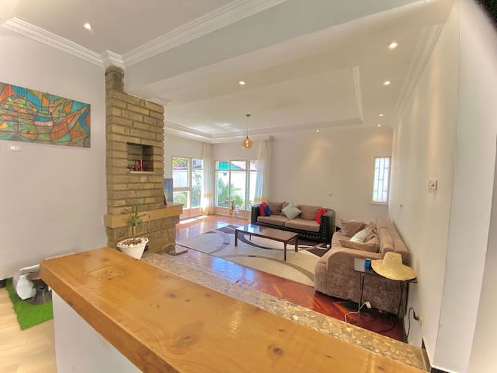 Charming Villa In Bole - Addis Ababa