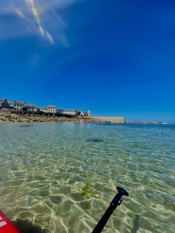 Les Pieds Dans L'eau - Île de Sein