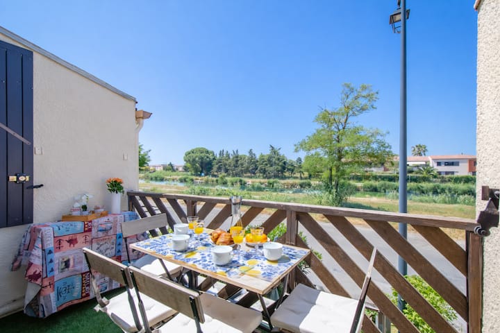 Vue Canal : Studio 2*, Parking & Esprit Cabane - Aigues-Mortes