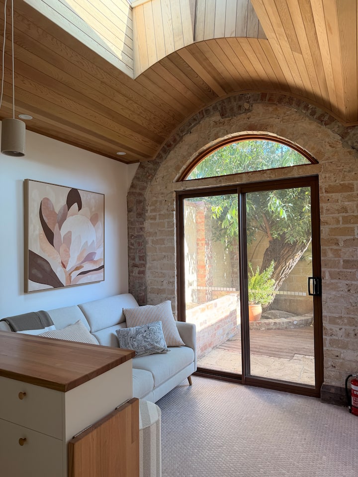 Exquisite Stay In A Beautifully Crafted Home! - Coogee