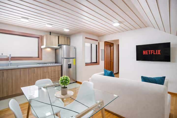 Refugio Central: A Pasos Del Parque Calderón 2 Per - Cuenca