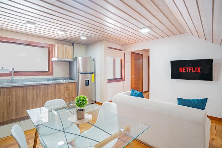 Refugio Central: A Pasos Del Parque Calderón 4 Per - Cuenca