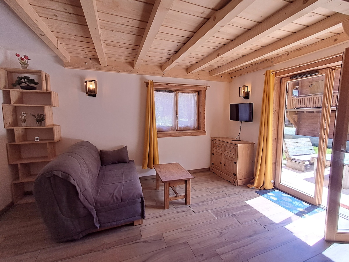 Charming garden apartment - Flats for Rent in Chamonix, Auvergne-Rhône ...