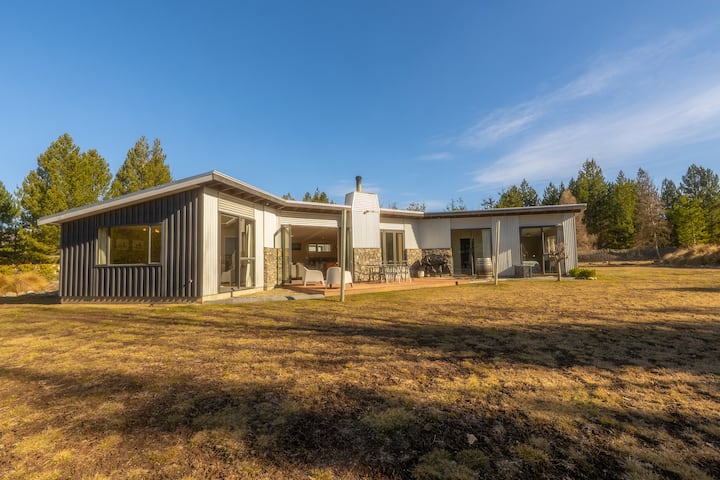 The Perfect Getaway - Sunny & Spacious Wifi Free - Twizel