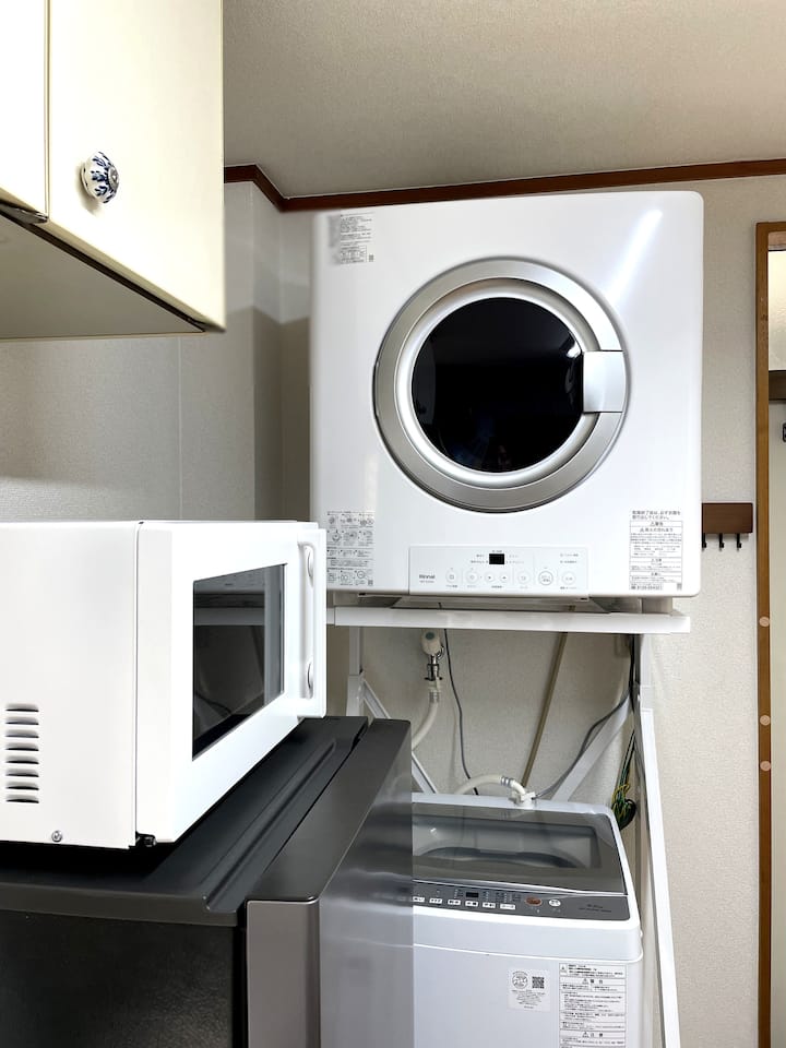 海まで1分/ガス乾燥機/江ノ島鎌倉観光の拠点に! ダブルベッド2台設置コアラマットレスで快眠 - Enoshima