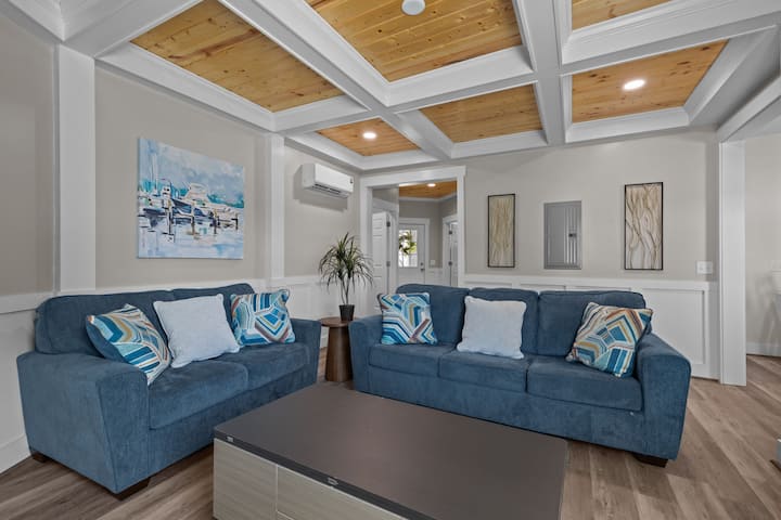 Just Steps Away From Downtown Morehead City - Morehead City, NC