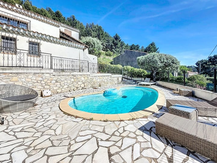 Maison De Charme Avec Piscine - La Ciotat