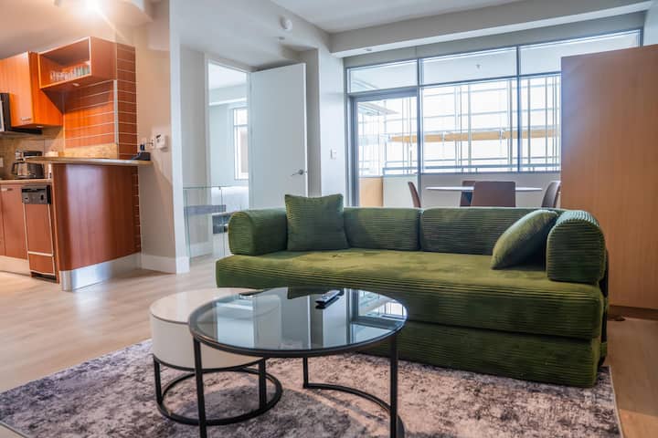 1 Bedroom Apartment On Brickell Avenue. - Miami, FL