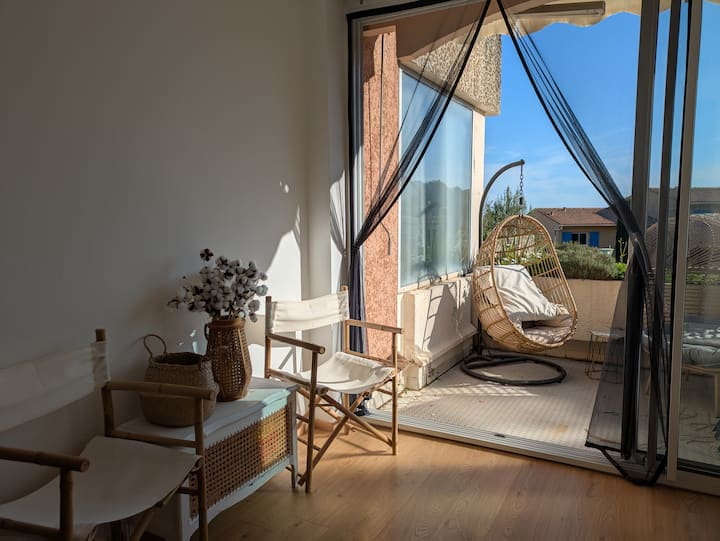 Nest Between Beach And Esterel - Théoule-sur-Mer