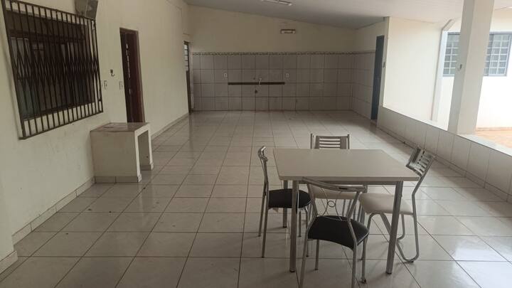 Quartos Individuais Com E Sem Wc - Campo Grande