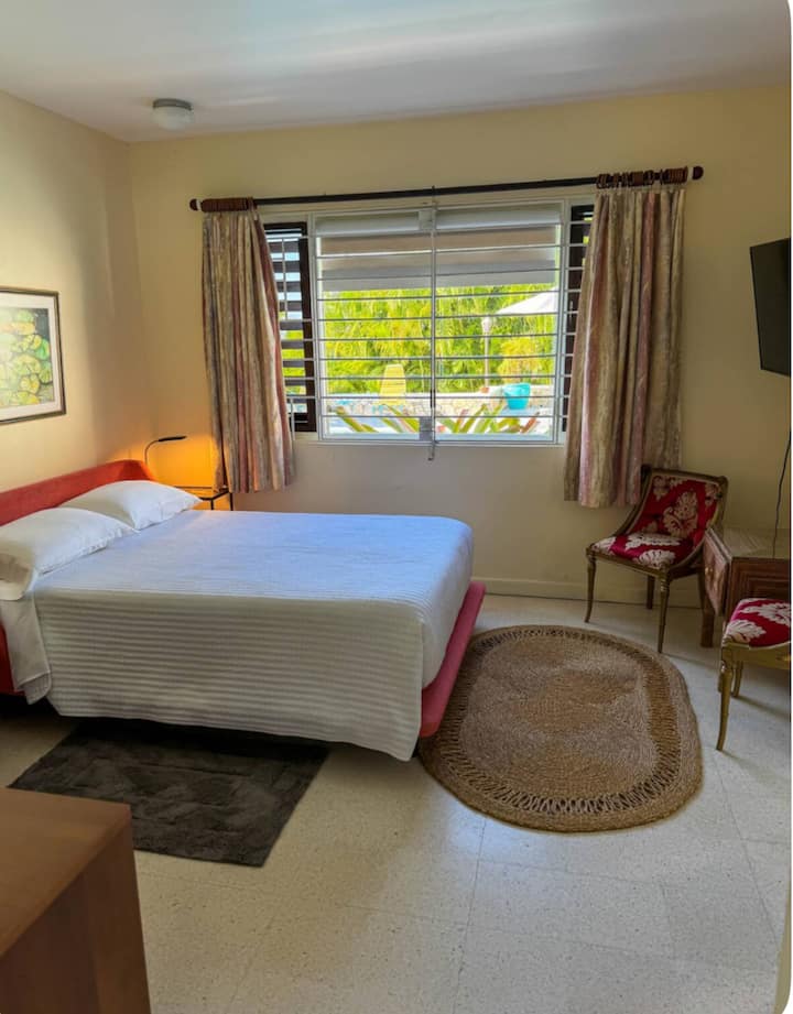 Poolside Apartment -Montego Bay - Montego Bay