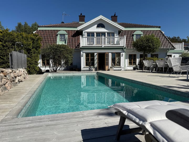 Hus Med Havsutsikt Och Pool - Göteborg