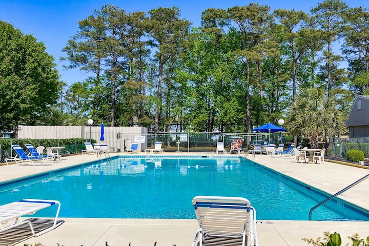 2br Condo With Patio, W/d & Pool - North Myrtle Beach, SC