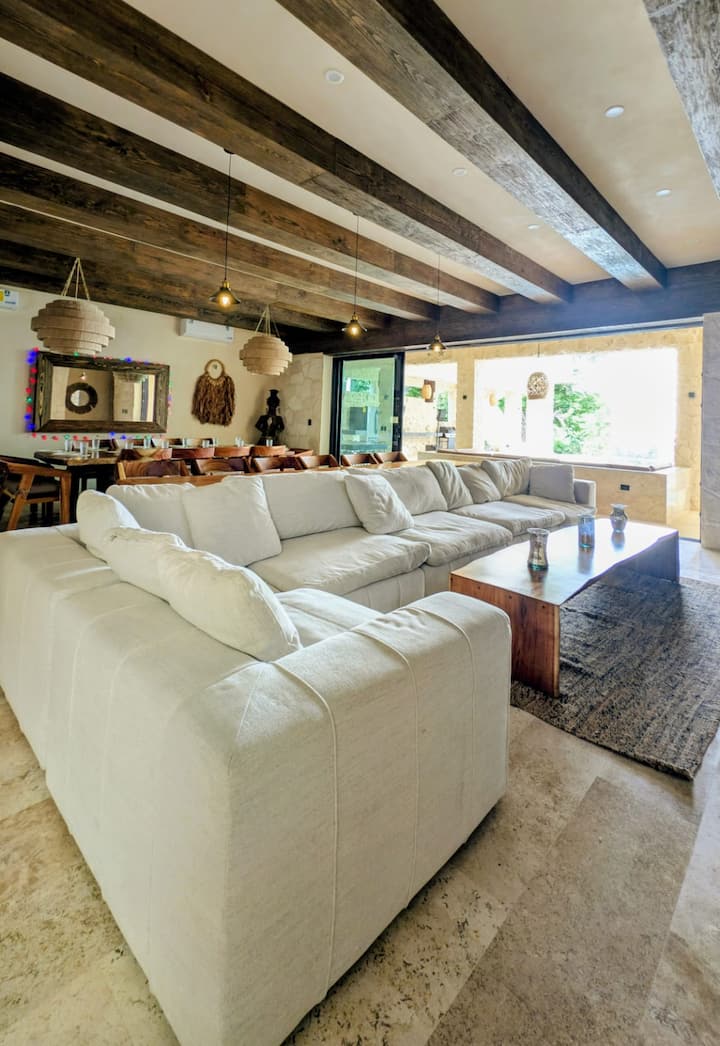 Villa Luxury Con Caverna + Jacuzzi + Staff - Akumal