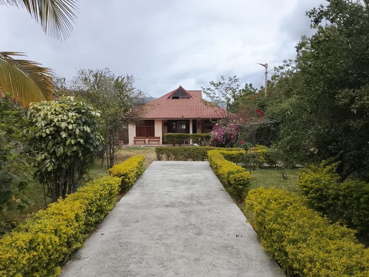 Hermosa Casa Familiar Catamayo - Catamayo