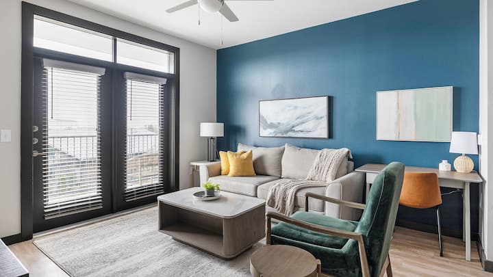 Landing | Chic 1bd, Game Room, Gym - Kyle, TX