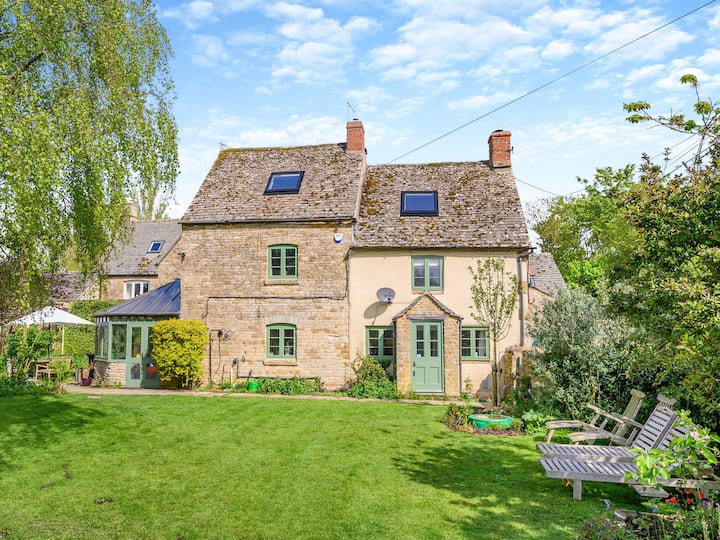 Brookend Cottage - Uk49705 - Stow-on-the-Wold