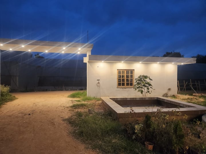 A Villa With Swimming Pool For Get Together - Bengaluru