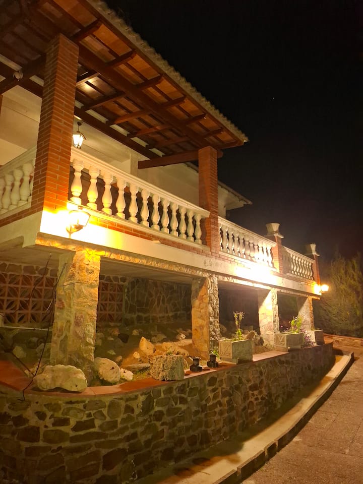 Villa Toro - Hostalric