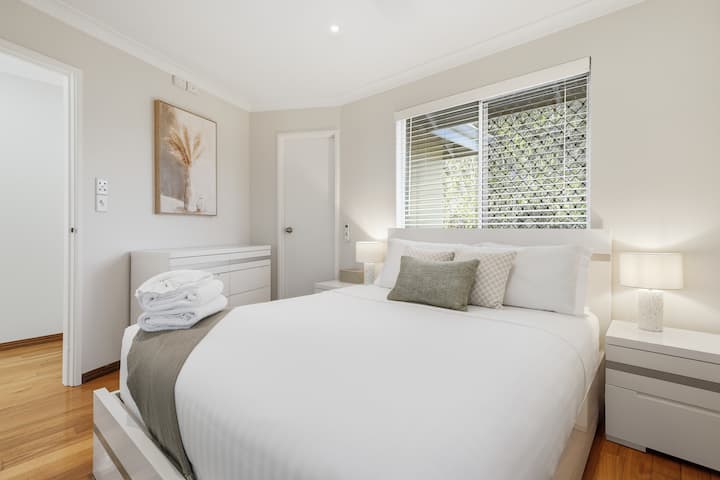 Entire Home In Victoria Park - Victoria Park