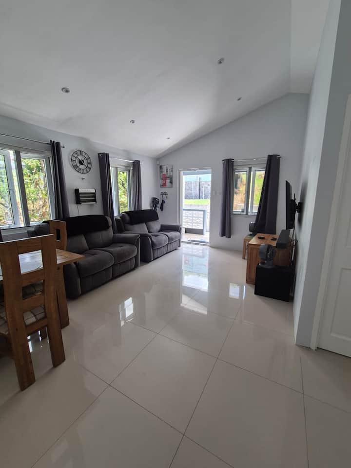 House Of Ambrose

Colihaut

Dominica - Dominica
