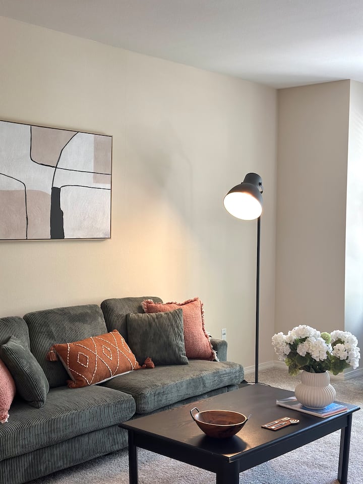 Heart Of Pasadena Cozy Retreat W/ Pool Gym Parking - Pasadena, CA