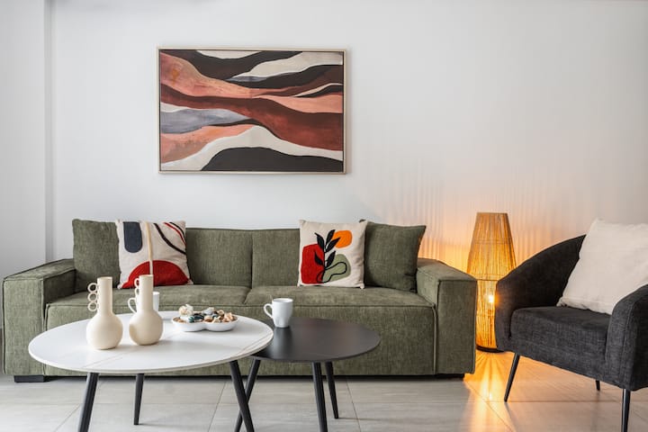 Kraken 2-br Apartment By Makenzy Beach - Larnaca