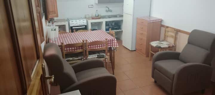 Casa De Pueblo Equipada - Aliaga