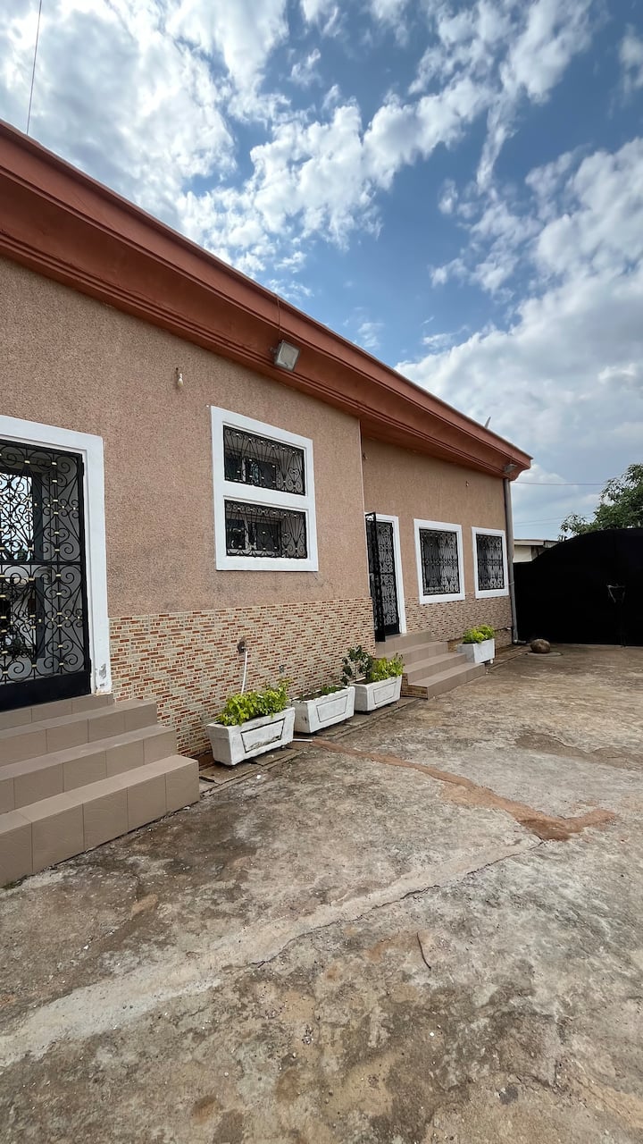 Appartement Xl Calme & Sécurisé - Yaounde