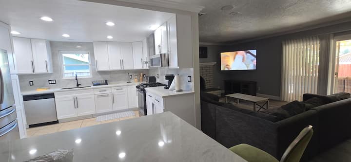Nice Area And Private - Escondido, CA