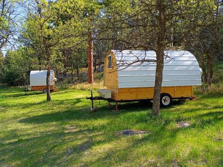 Shepherd’s Hut #1 Near Mt Rushmore - Mount Rushmore, SD