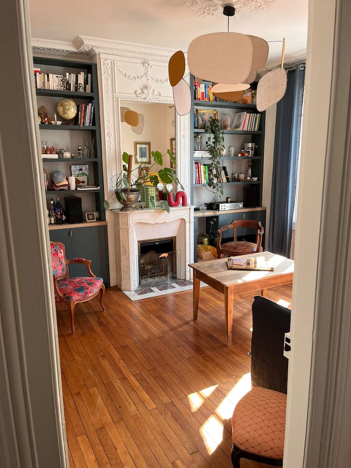 Maison De Charme Avec Piscine, Jardin Et Cheminée - Orléans