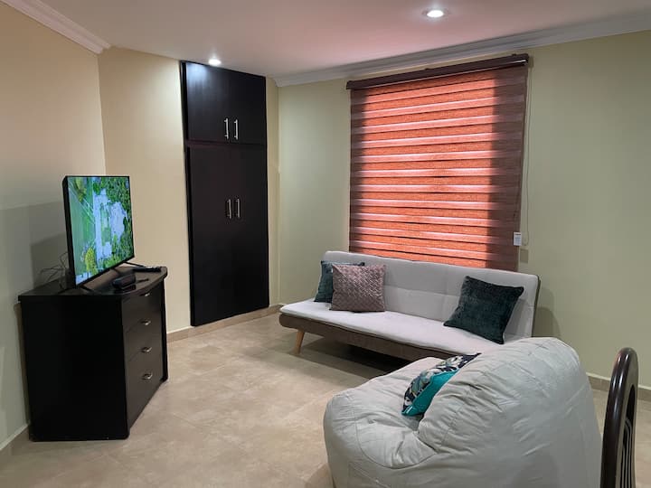 Suite Cómoda Y Privada En Hotel Ccp Suites Tipuro - Wenezuela