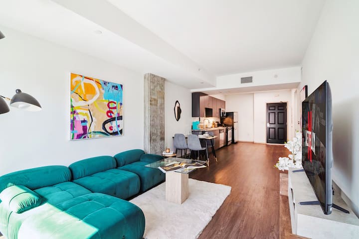 Chic Nest |Hollywood Heart |Netflix+pool+parking - Super Nintendo World, Universal City