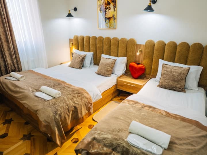 Romantic Apartment In The Center Of Kutaisi. - Kutaisi