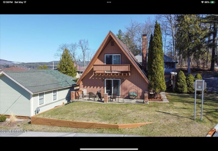 Lake Chalet-million Dollar Beach - Lake George, NY