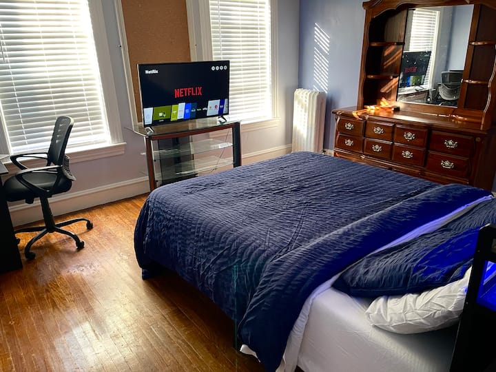 Cozy Stay - Hudson, NH