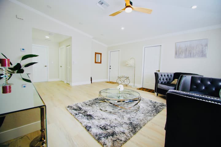 Mins To Restaurants & Beach! - Delray Beach, FL