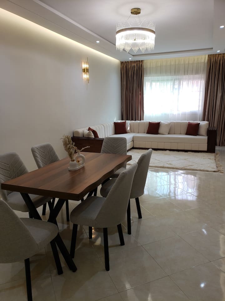 Bel Appartement à Louer - Tánger