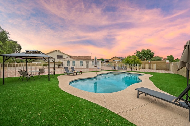 Mesaoasis 6br • Heated Pool • Hot Tub • Pickleball - Mesa, AZ