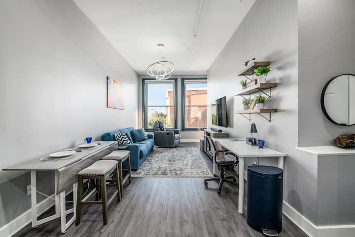 Xl Convention Center Condo Downtown Free Parking - Columbus, OH