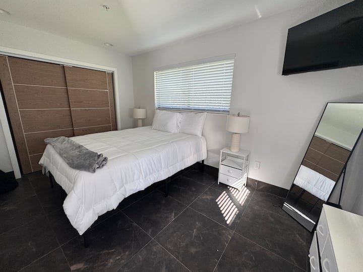 Clewiston Comfort #1 – Cozy 1br Retreat - Lake Okeechobee, FL