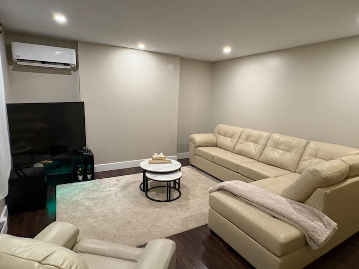 Bright & Spacious 2‑br Suite In Lower Sackville - Nova Scotia