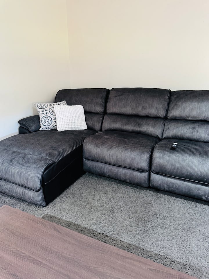 Blooming Luxury Loft 4 Beds With 2 Bath Free Pool - Griffith