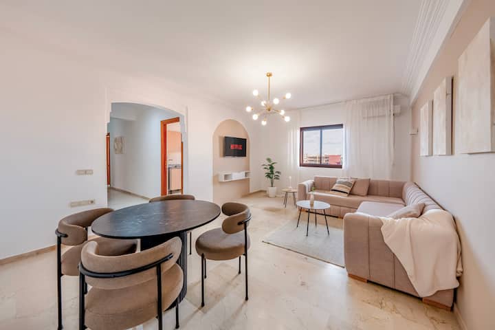 Stylish 2br, City Center Gueliz, Top Floor W/views - Marrakech