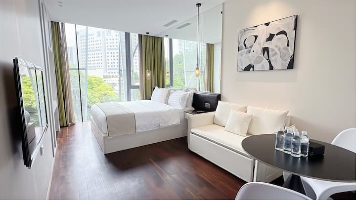 Liv Deluxe King Studio With Pool In Novena - Singapore
