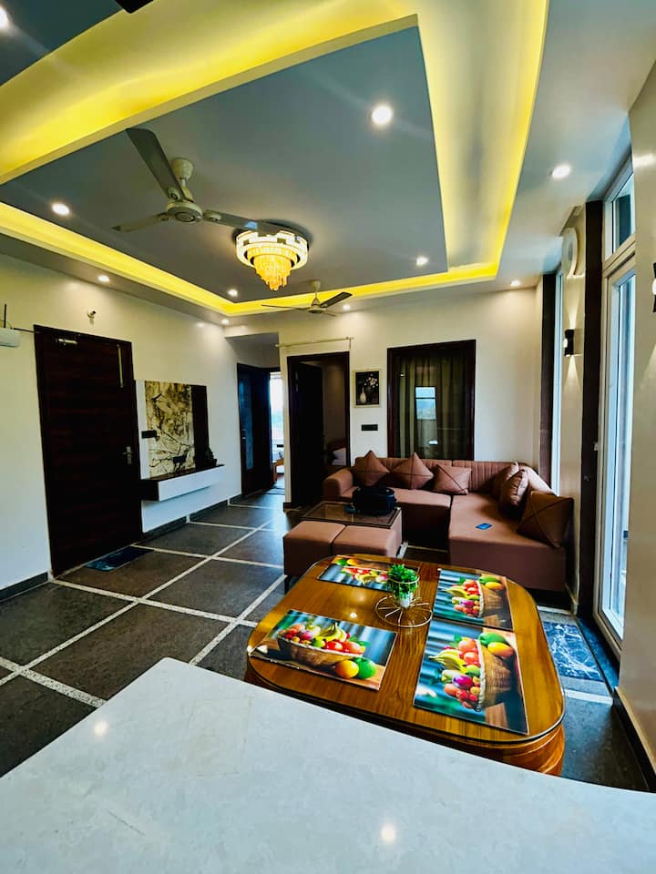 The Valley Gaze Penthouse | 3bhk | - Mussoorie